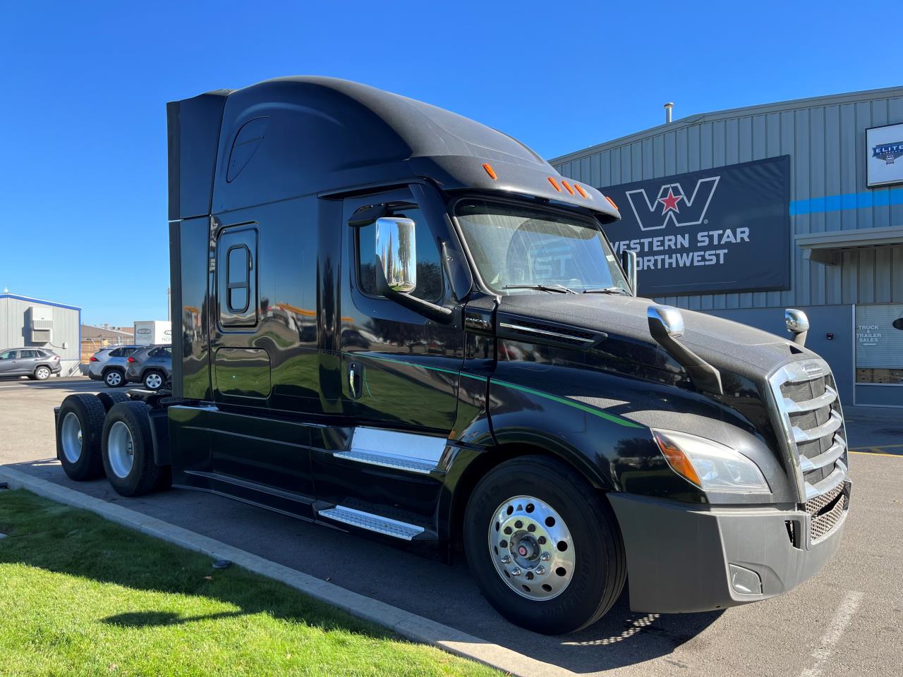 Truck Details - Freightliner Northwest