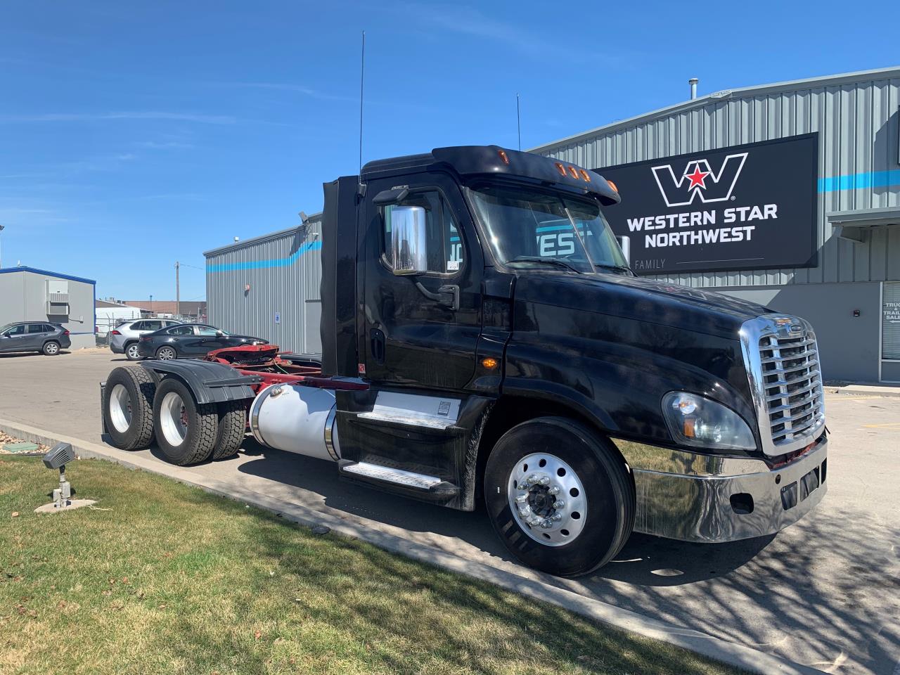 Truck Details - Freightliner Northwest