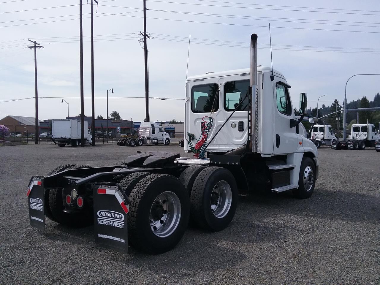 Truck Details - Freightliner Northwest