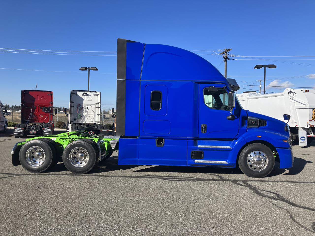 Truck Details - Freightliner Northwest