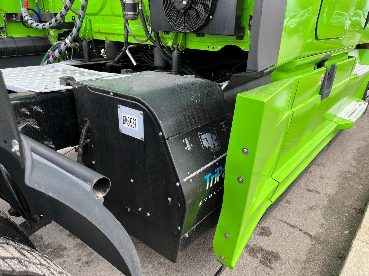 Truck Details - Freightliner Northwest