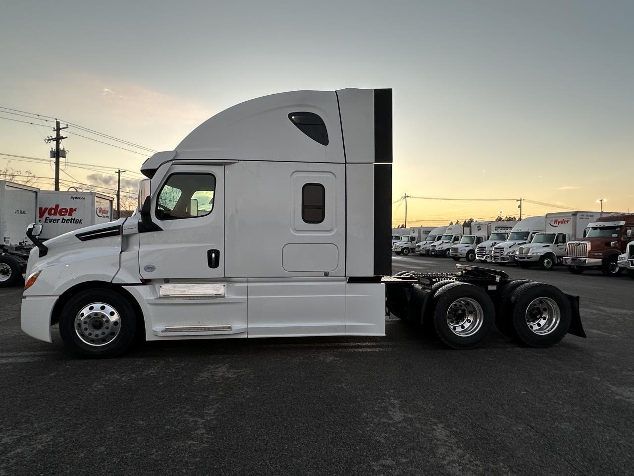 Truck Details - Freightliner Northwest