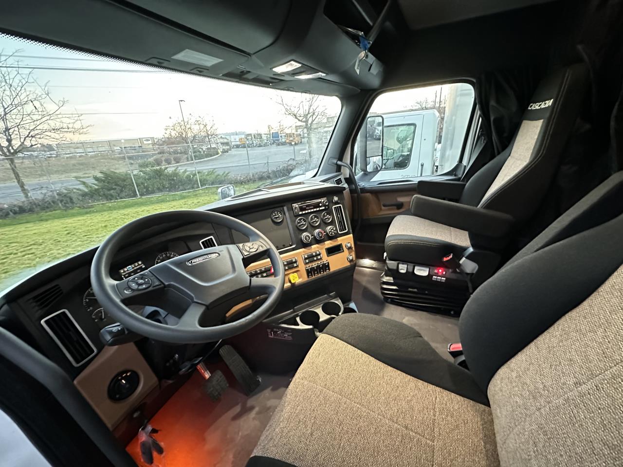 Truck Details - Freightliner Northwest