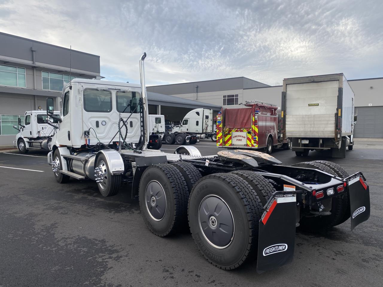 Truck Details - Freightliner Northwest