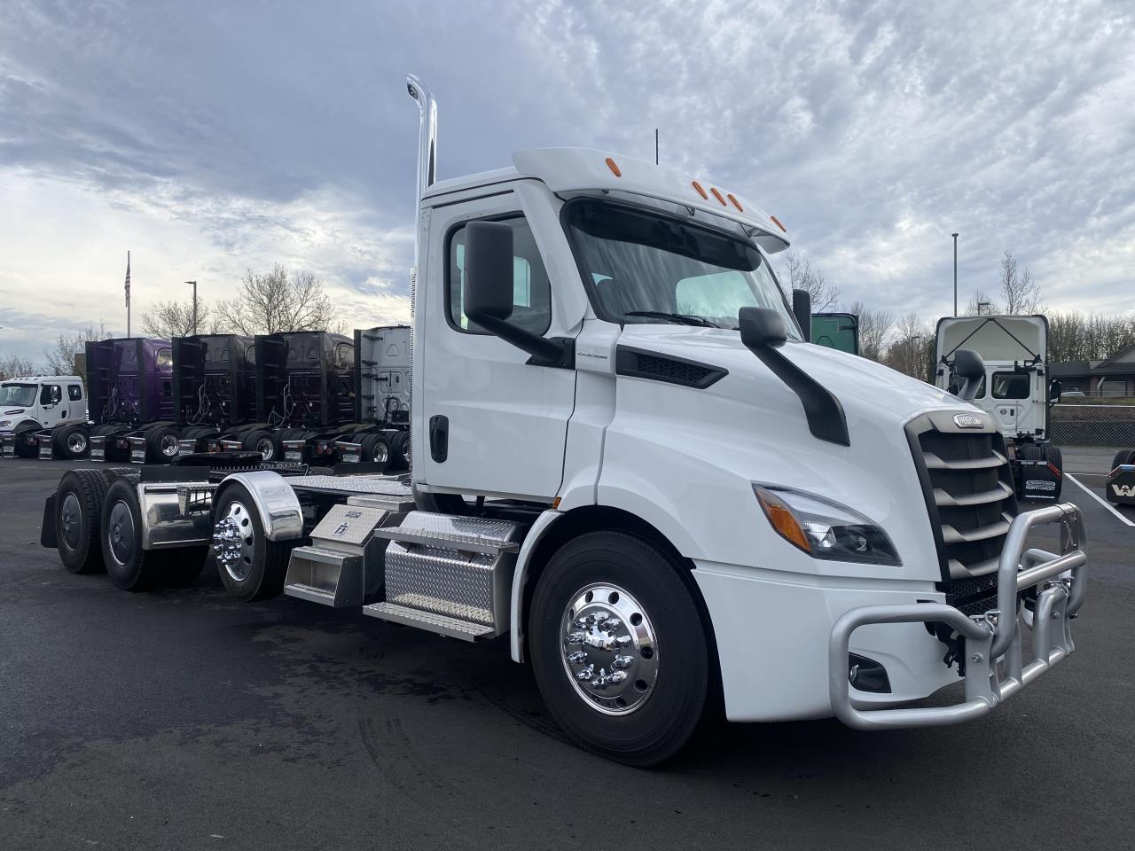 Truck Details - Freightliner Northwest