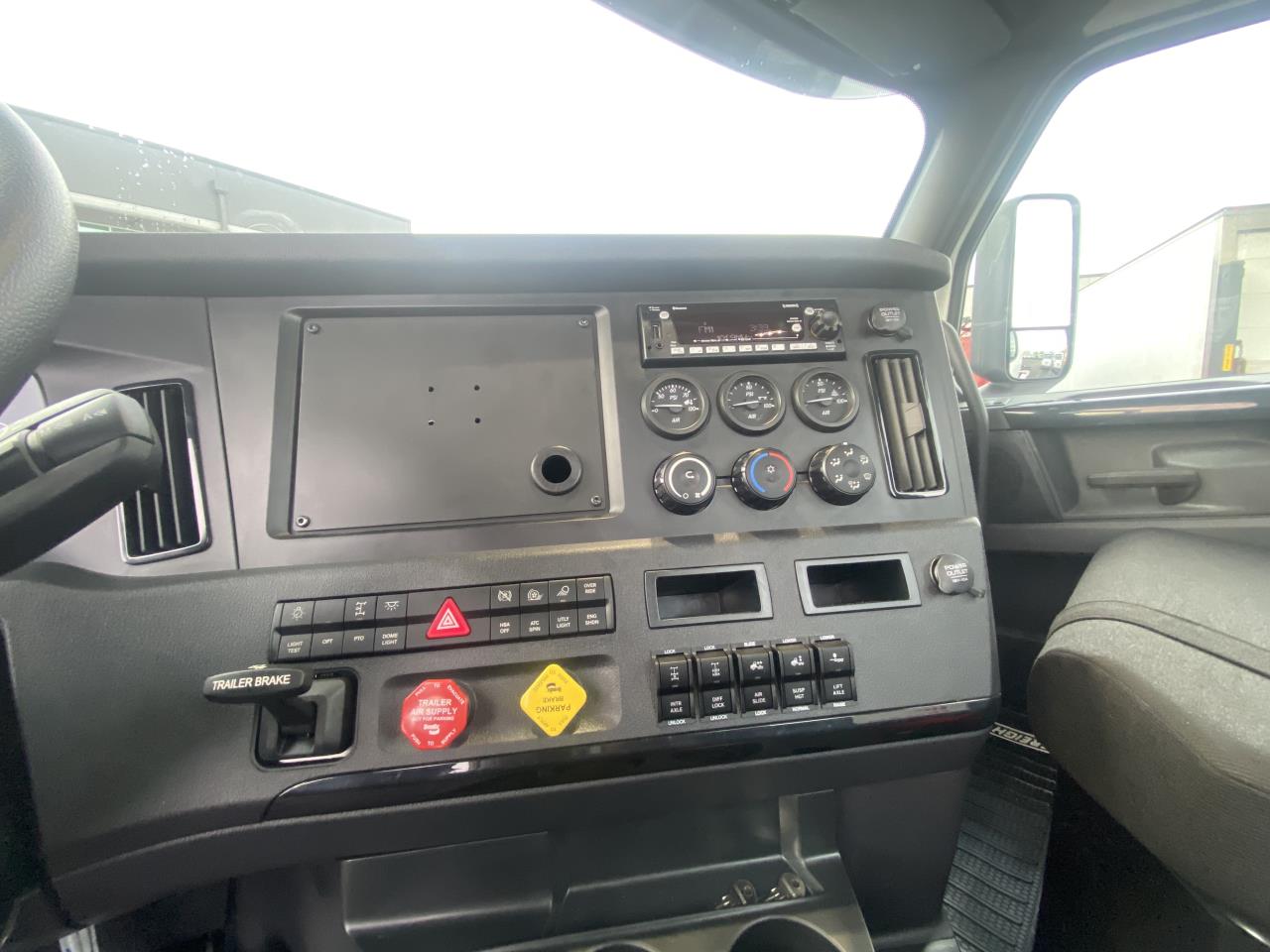 Truck Details - Freightliner Northwest