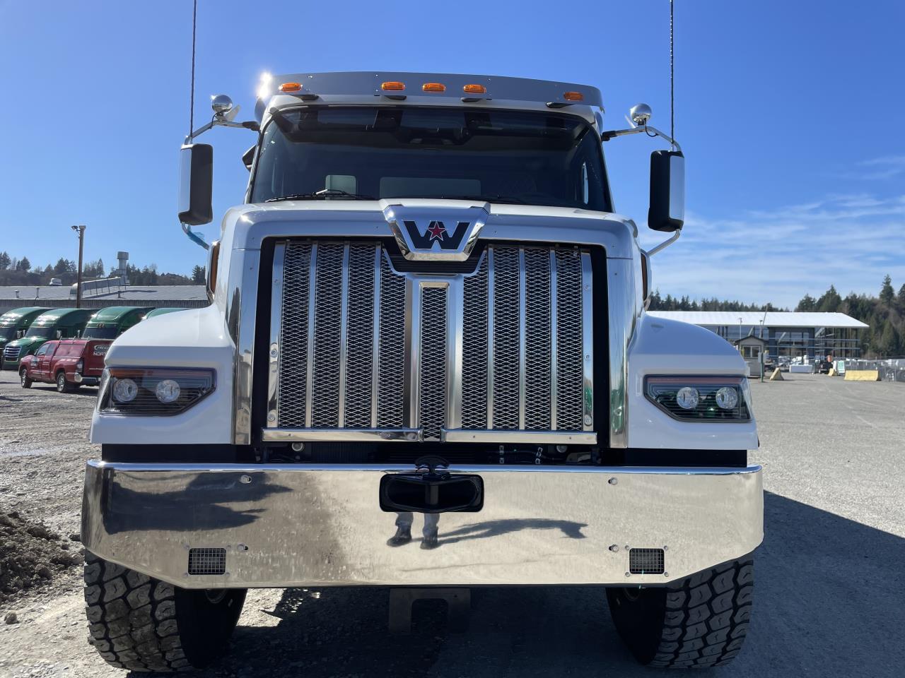 Truck Details - Freightliner Northwest