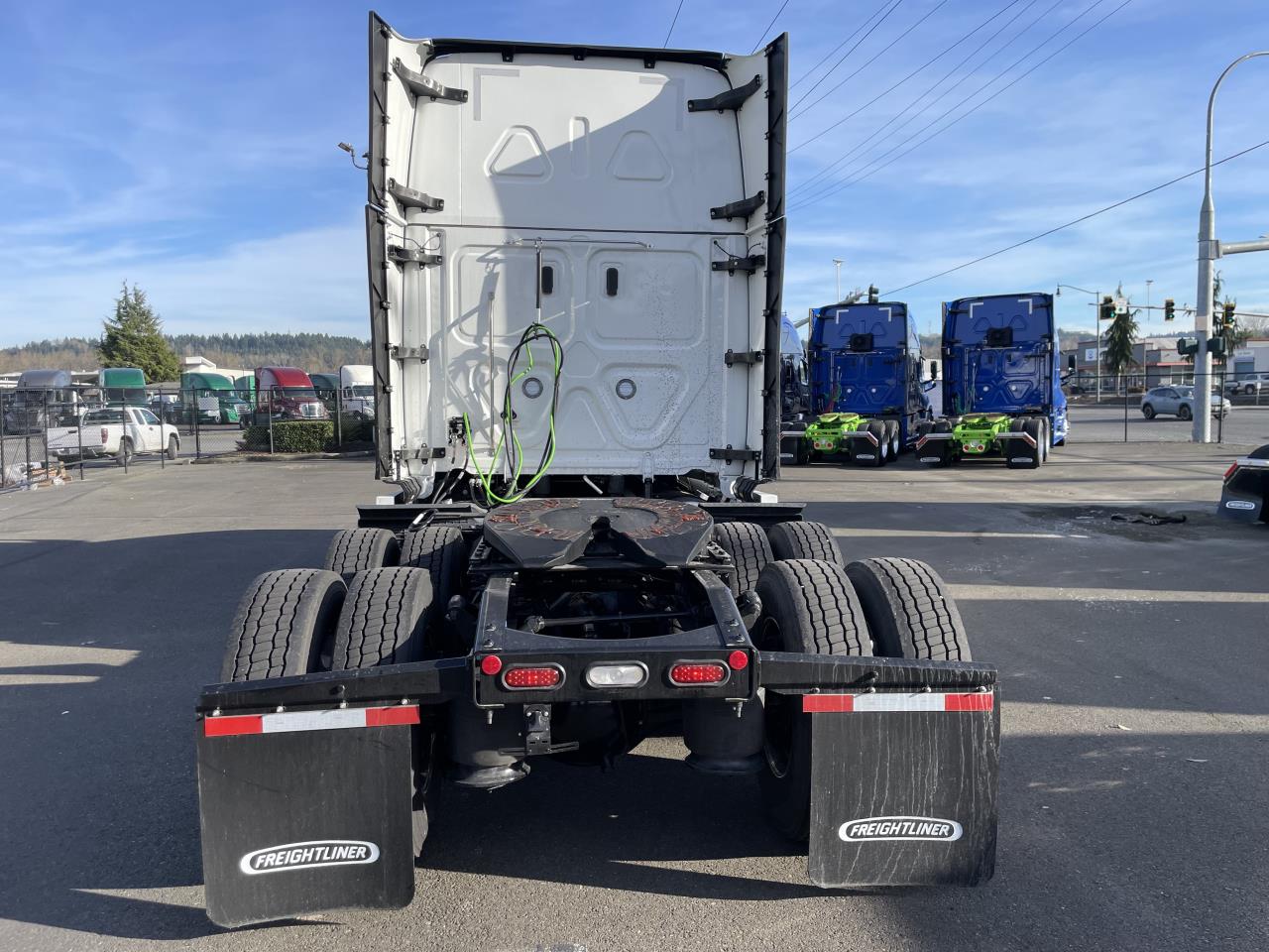 Truck Details - Freightliner Northwest