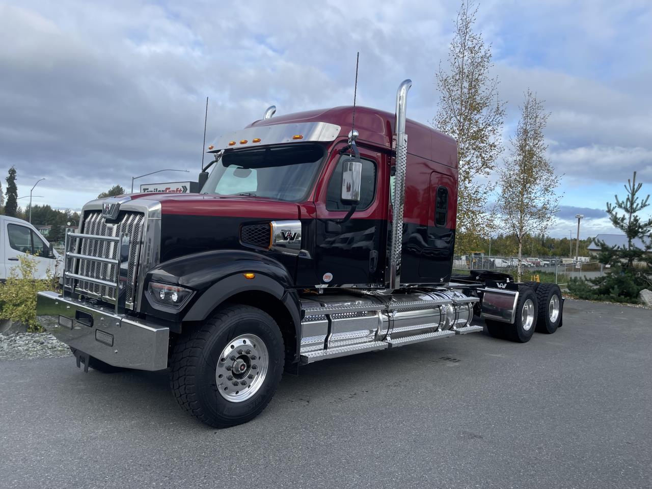 Truck Details - Freightliner Northwest