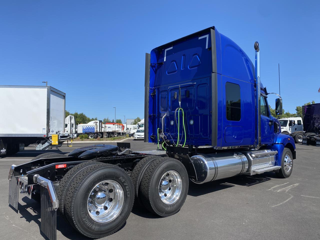 Truck Details - Freightliner Northwest