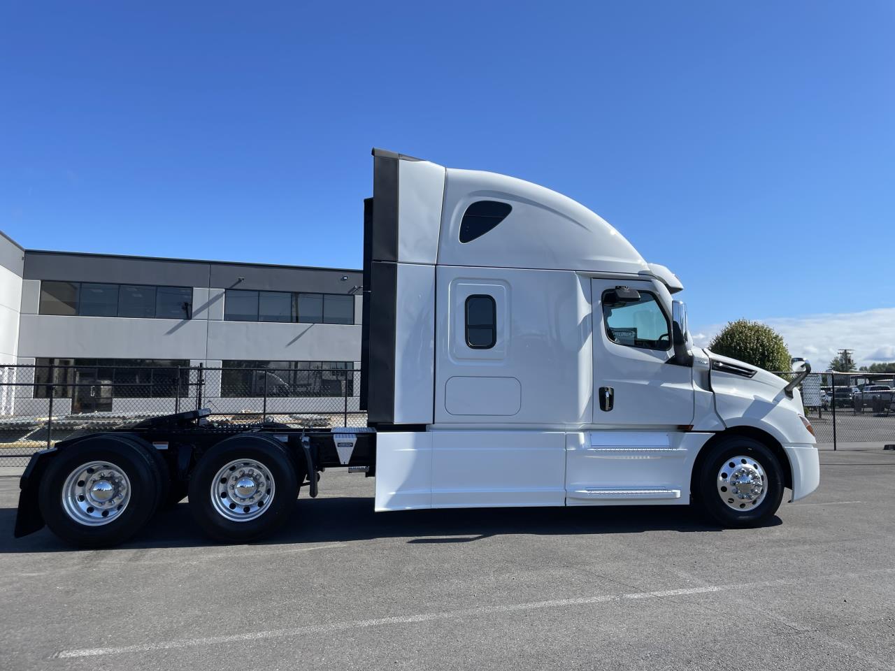 Truck Details - Freightliner Northwest