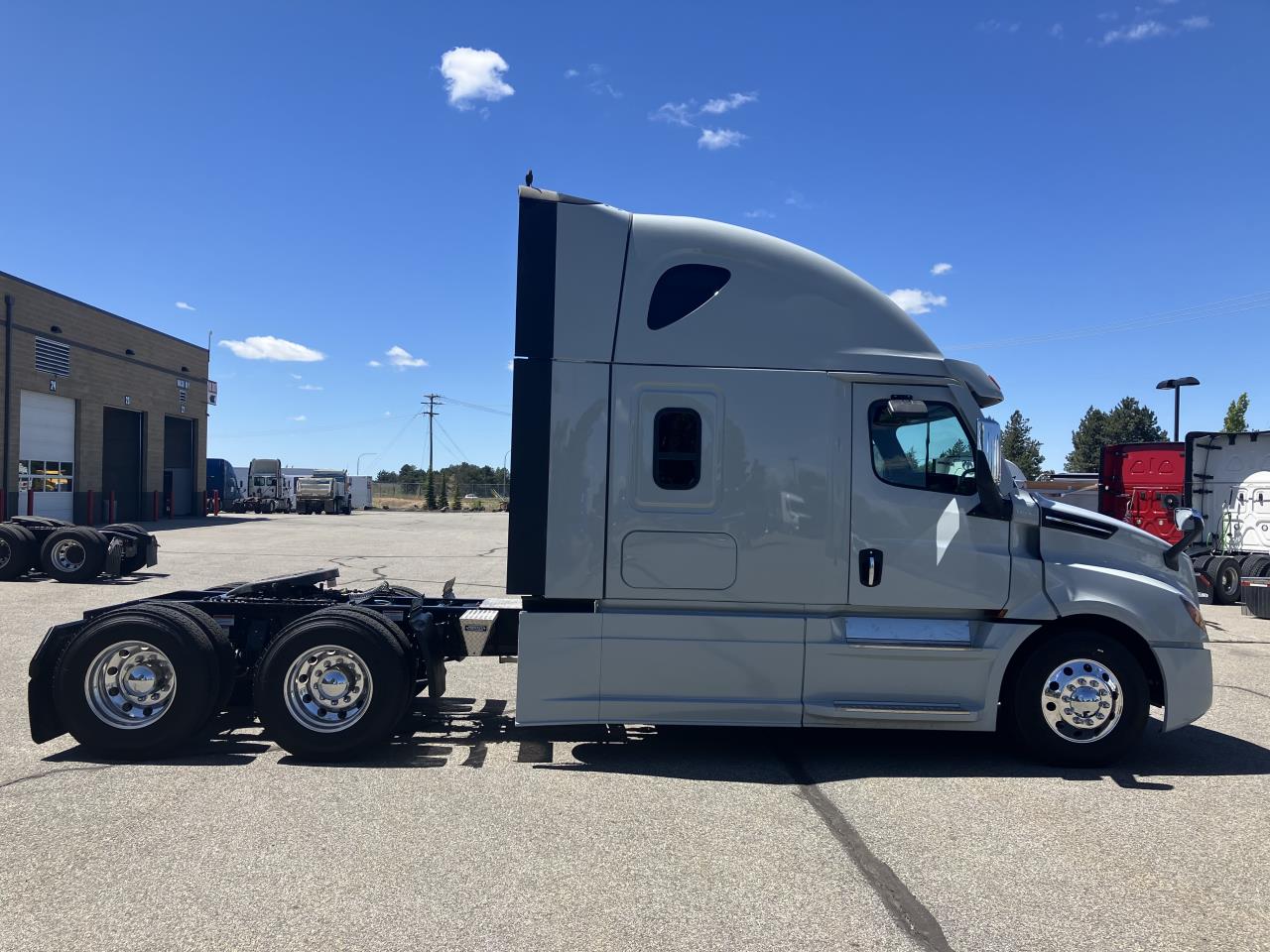 Truck Details - Freightliner Northwest