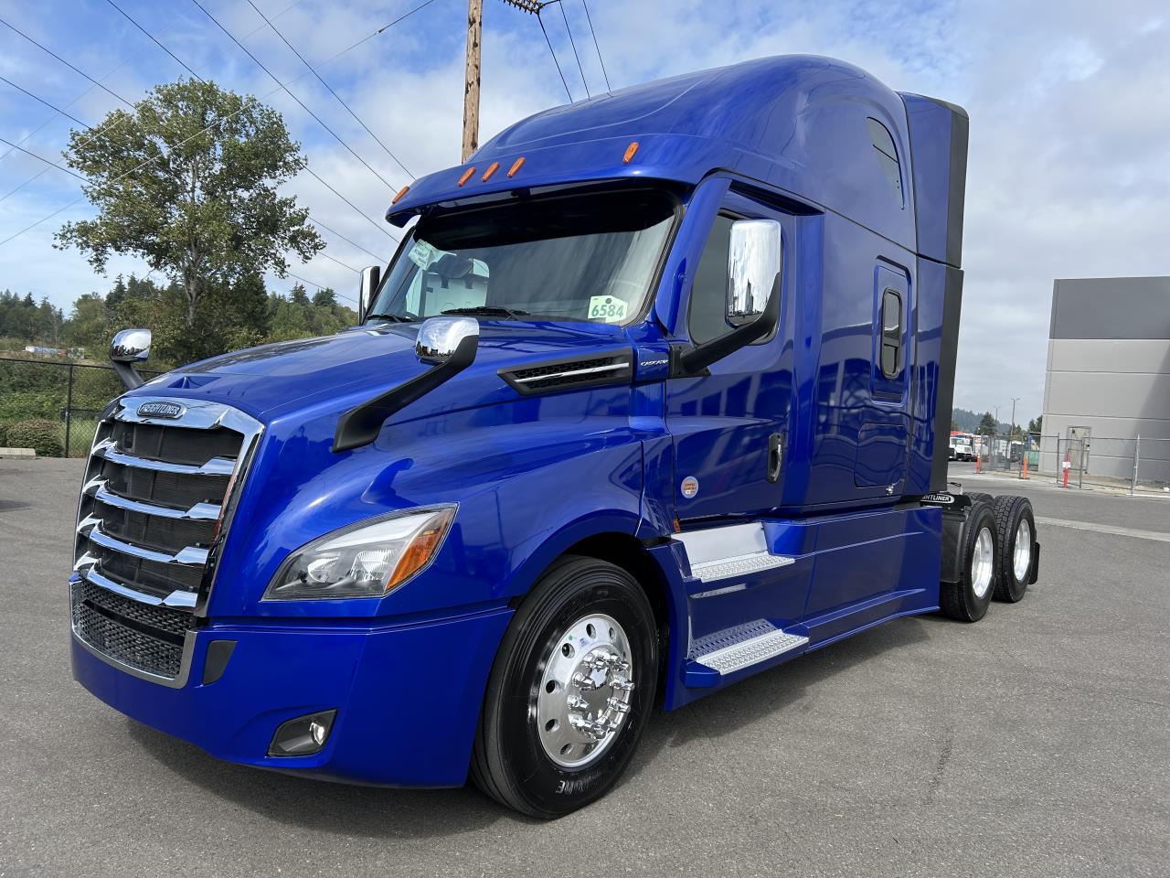 Truck Details - Freightliner Northwest