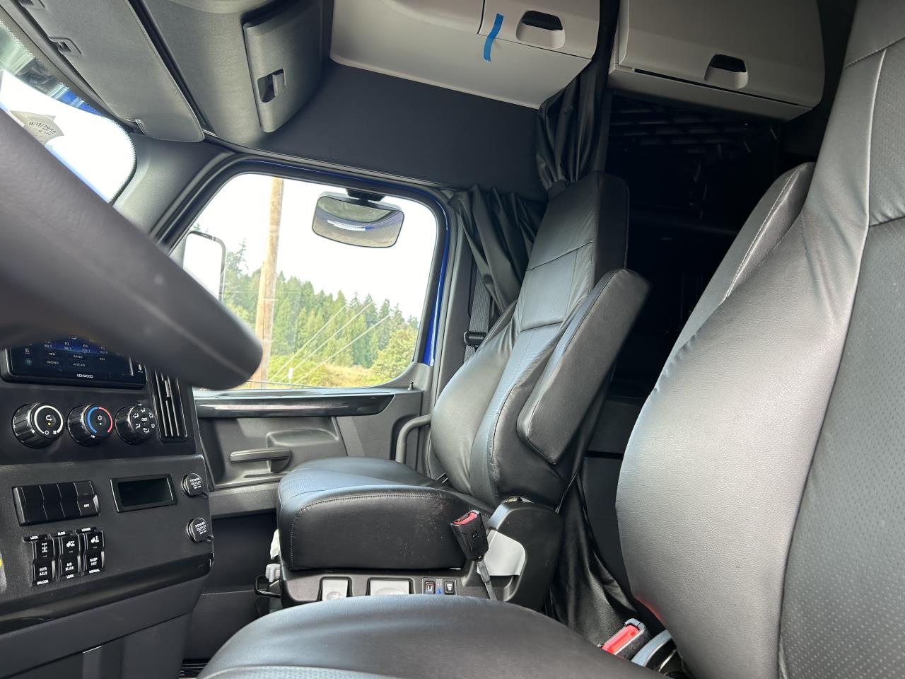 Truck Details - Freightliner Northwest