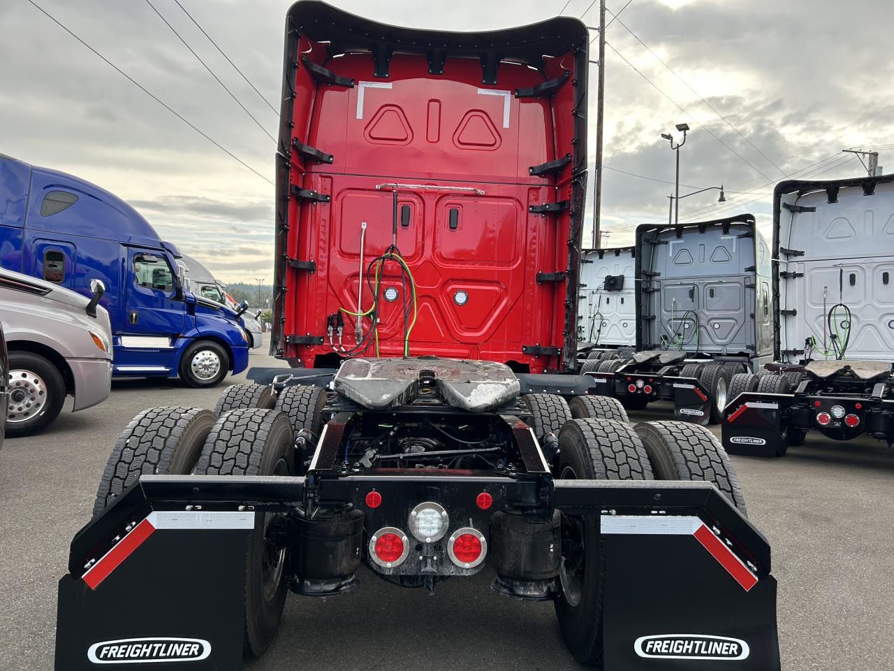 Truck Details - Freightliner Northwest