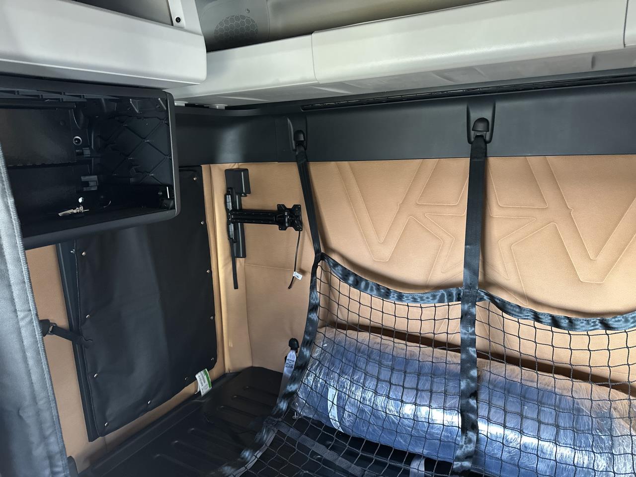 Truck Details - Freightliner Northwest