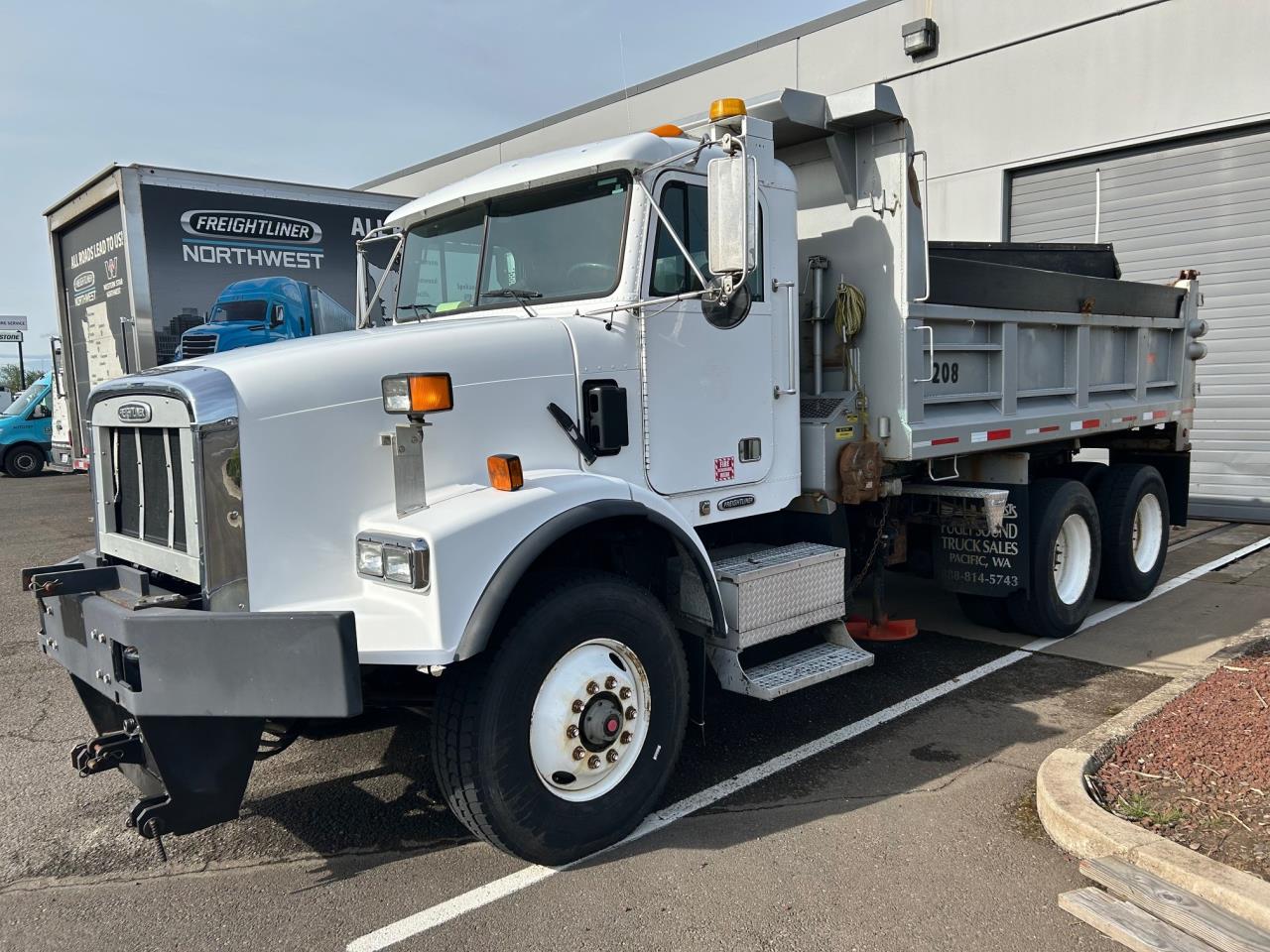 Truck Details - Freightliner Northwest